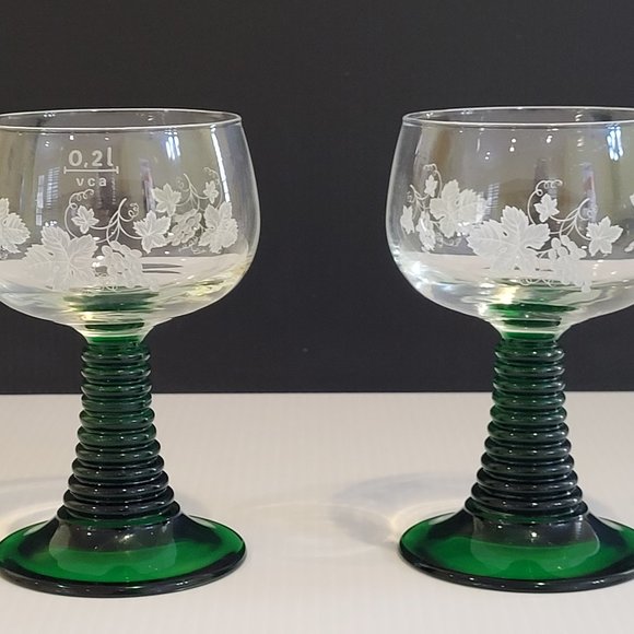 Luminarc | Dining | 2x Vintage Luminarc Vca France Wine Glass Grapevine ...